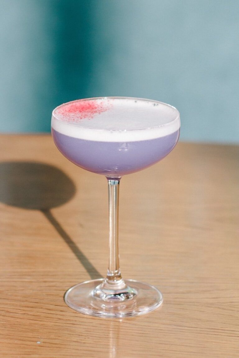 Cocktail Glasses: The Ultimate Glassware Guide for Beginners | Crimson ...